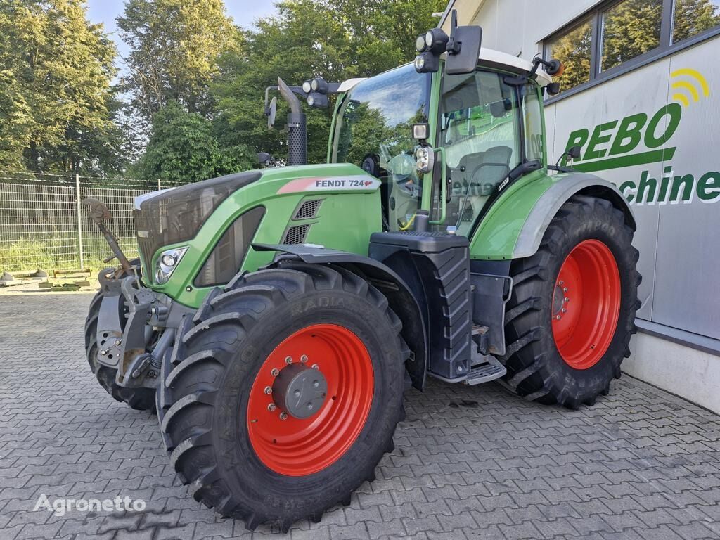 Fendt 724 VARIO traktor točkaš