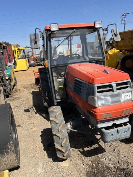 Kubota TRACTOR(Kubota) mini traktor