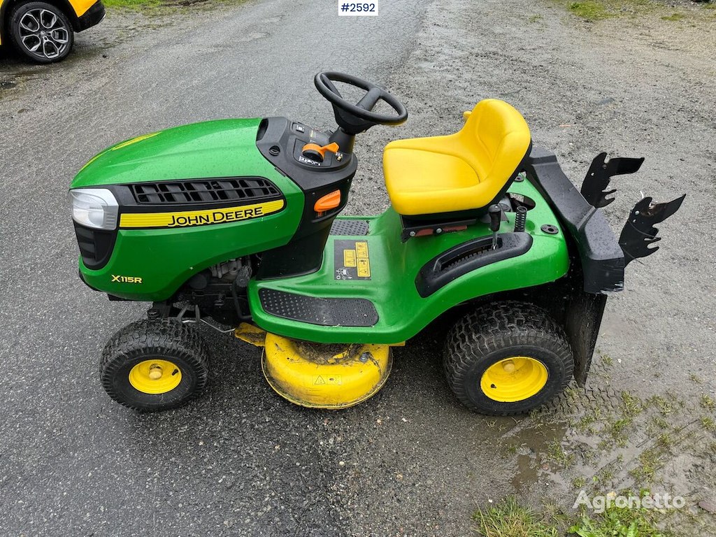 John Deere X115R traktor kosilica