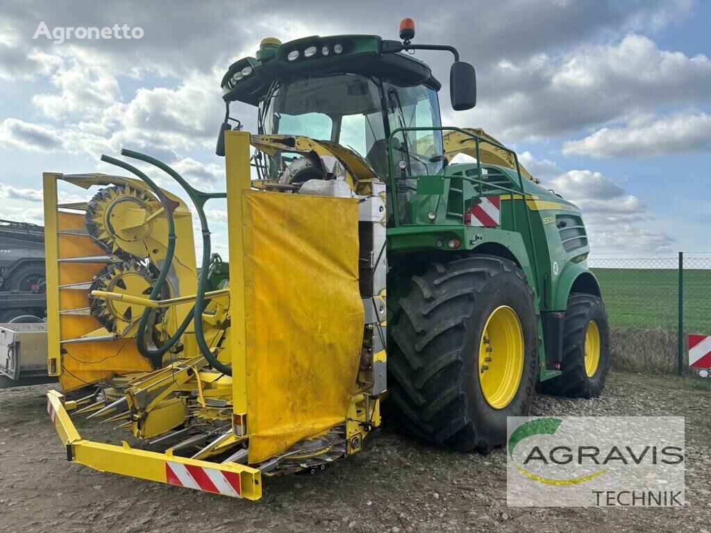 John Deere 8300 I krmni kombajn