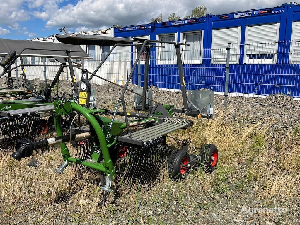 Novi Fendt Former 351 DN prevrtač sena