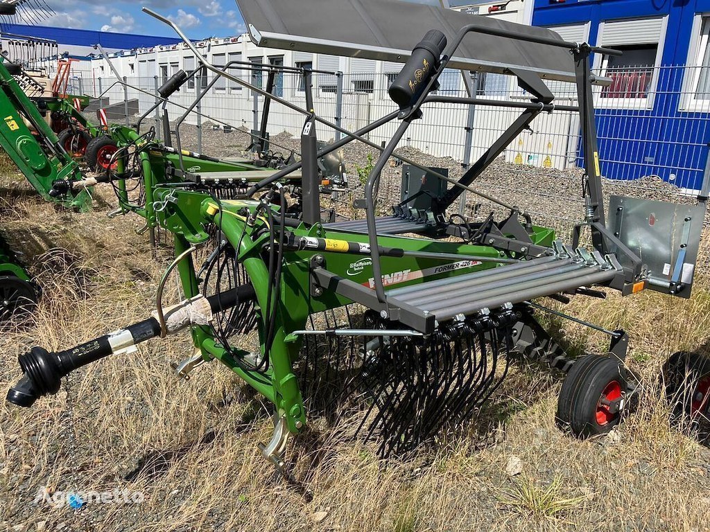 Novi Fendt Former 426 DN prevrtač sena