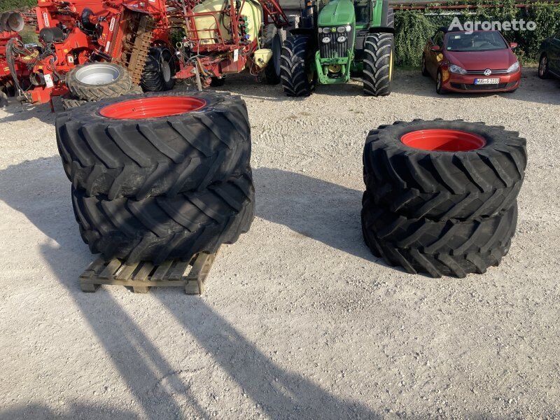 Trelleborg Rädersatz 600/65 R28 + 650/75 R38 passend für Fendt 700 S4/SCR točak