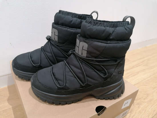 Original UGG čizme za sneg/SNIŽENO/9000