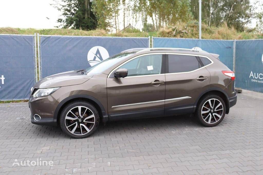 Prodaje se Nissan Qashqai sedan na aukciji