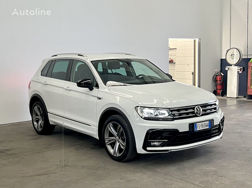 Volkswagen Tiguan R line 4 wd krosover