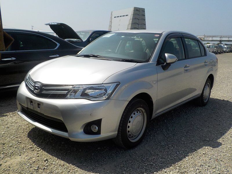 Toyota COROLLA AXIO sedan