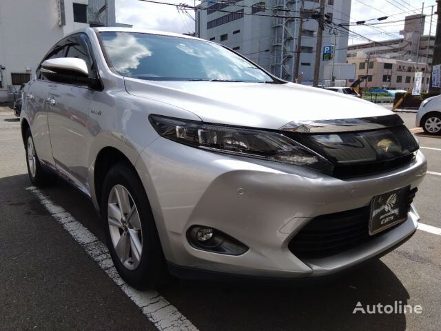 Toyota HARRIER krosover