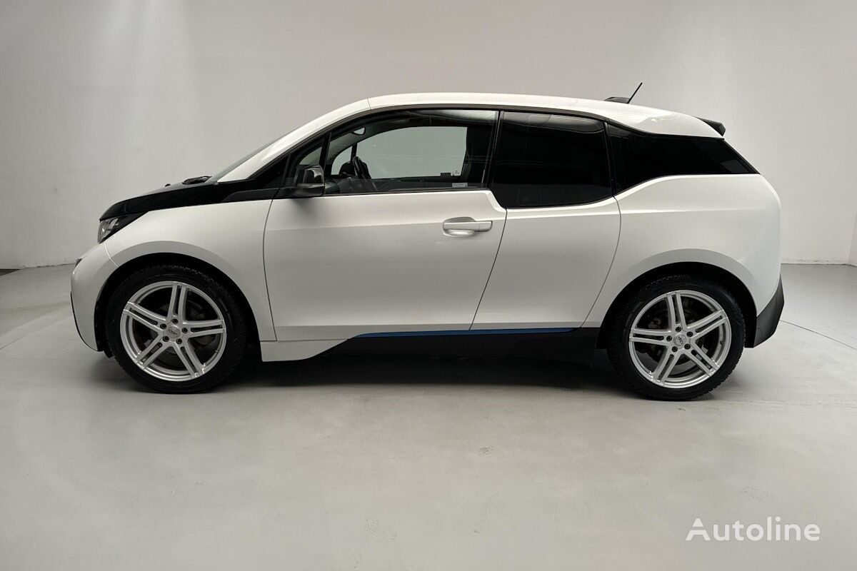 Prodaje se BMW i3 krosover na aukciji