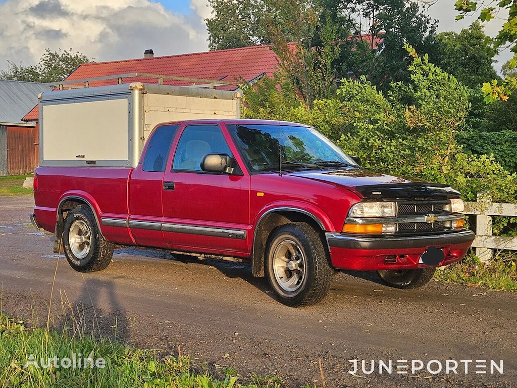 Prodaje se Chevrolet S-10 pikap na aukciji