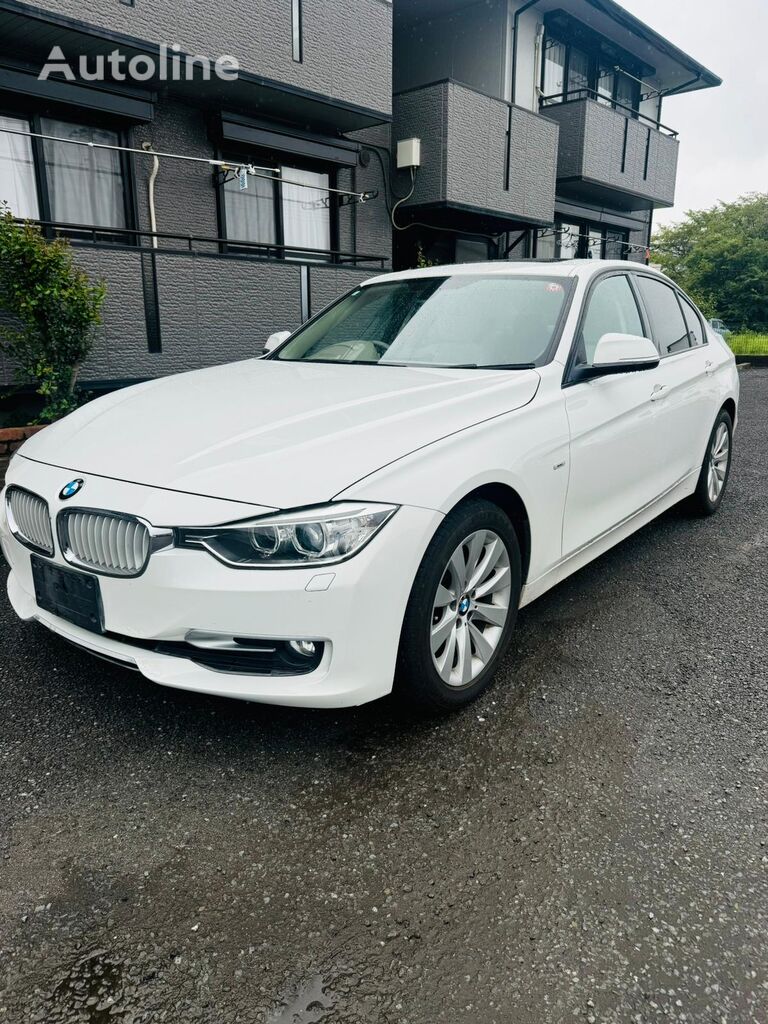 BMW 320D sedan