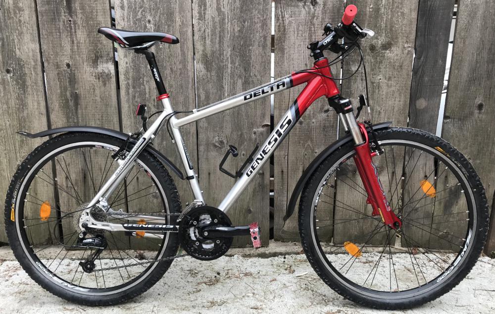 GENESIS Delta alu mtb 3x9 Deore 26”odlično stanje