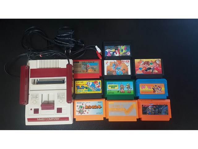 Original Nintendo Famicom AV Jap konzola sa 10 igara