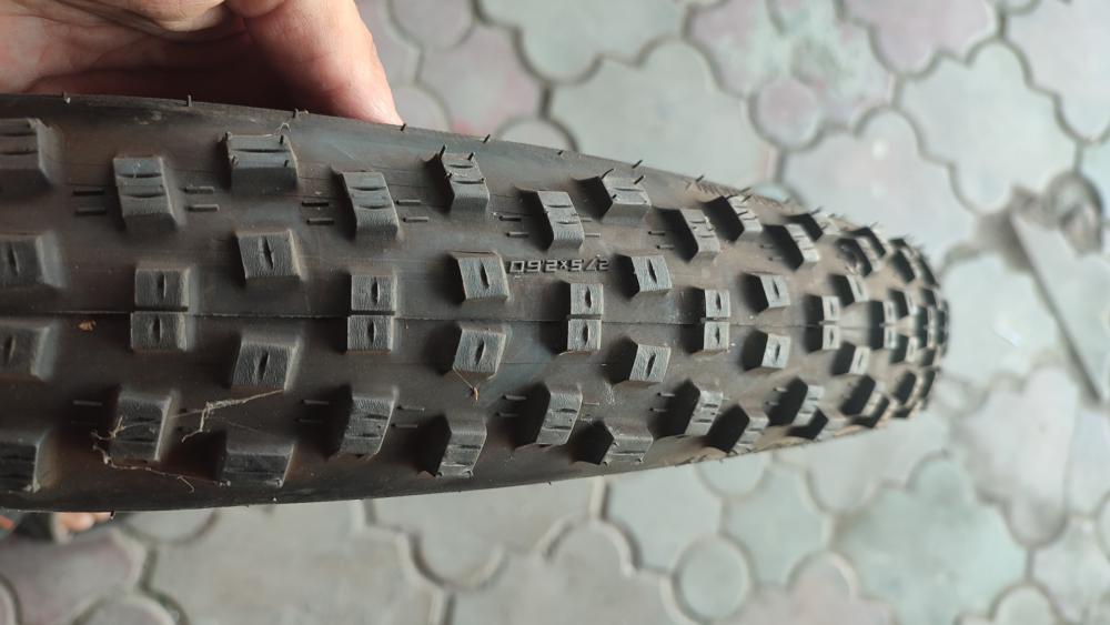 Schwalbe Nobby Nic 27.5x2.6 , top