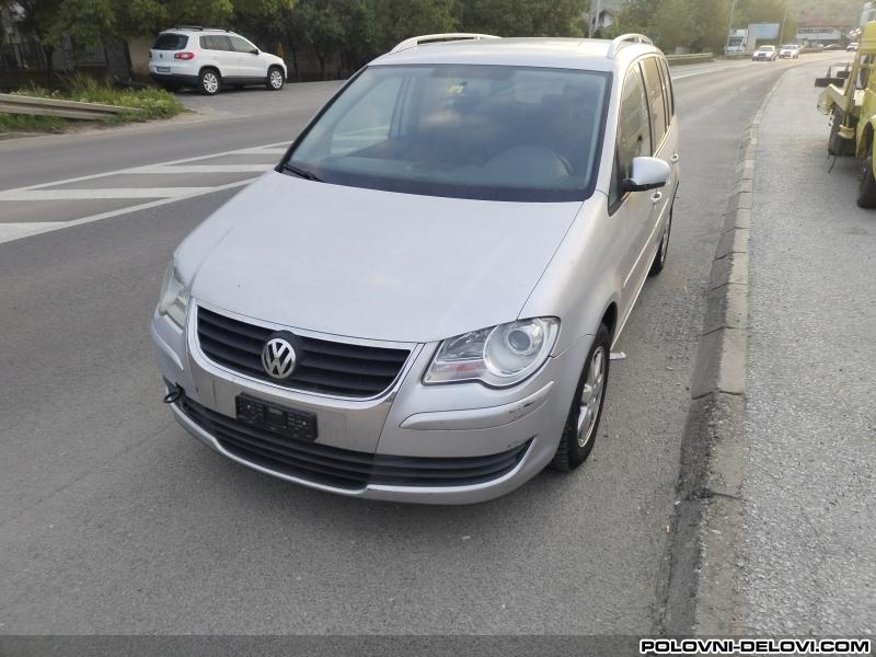 Volkswagen Touran Kompletan Auto U Delovima