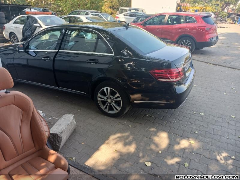 Mercedes 250 Cdi Kompletan Auto U Delovima