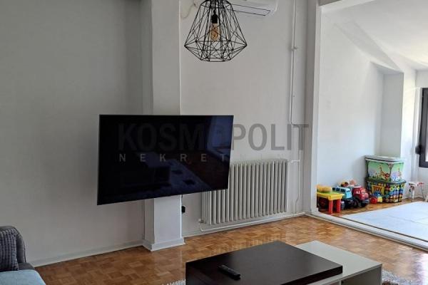 Kedrova, Trosoban stan na prodaju, 76m2, 204.000€