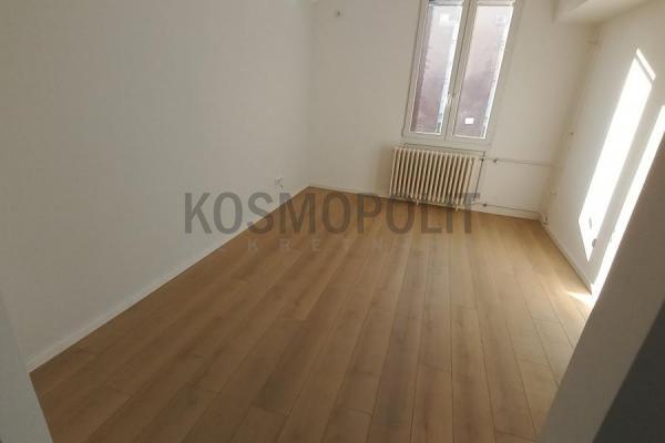 Bele Bartoka , Troiposoban stan na prodaju, 80m2, 99.990€