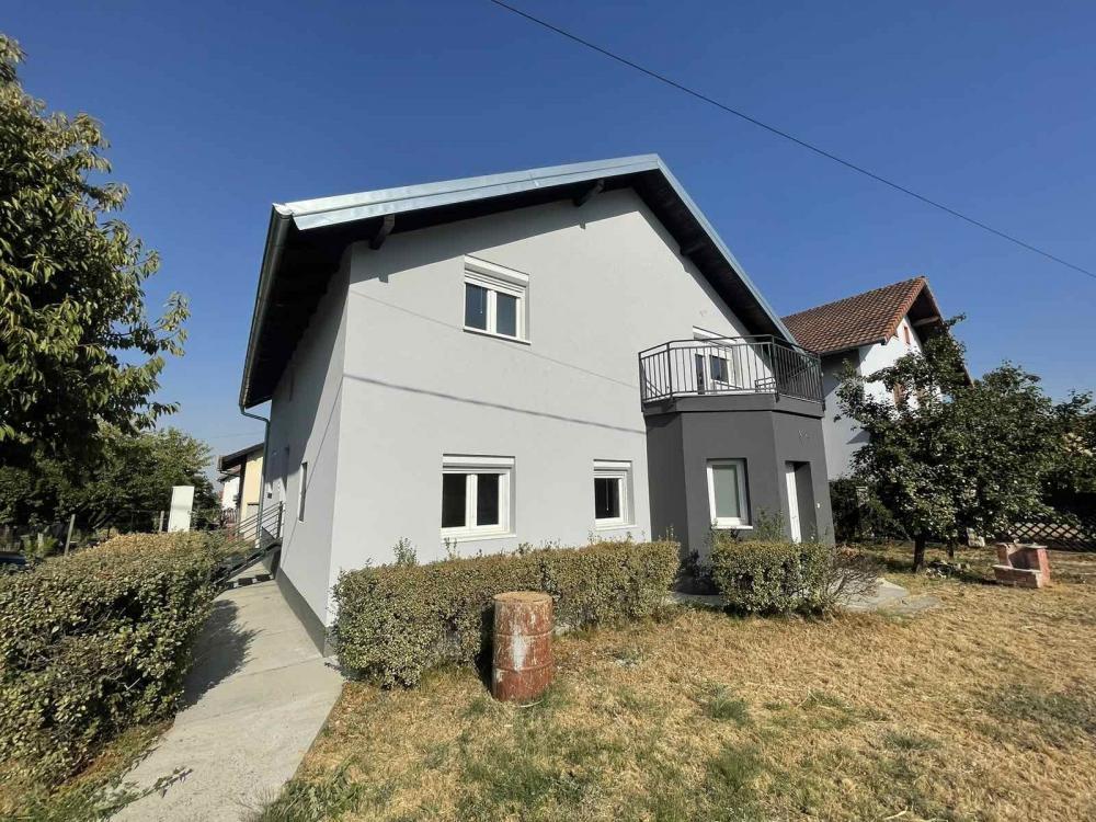 Kuća na prodaju, 255m2, 334.750€