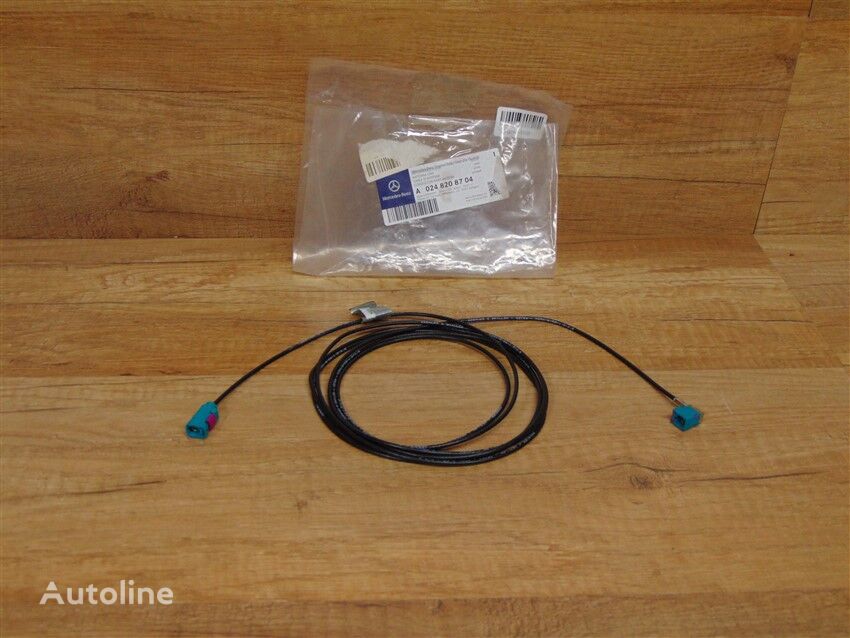 Antenna Line, Roof RG174,2950MM,RADIO A0248208704 rezervni deo za Mercedes-Benz 960/969 kamiona