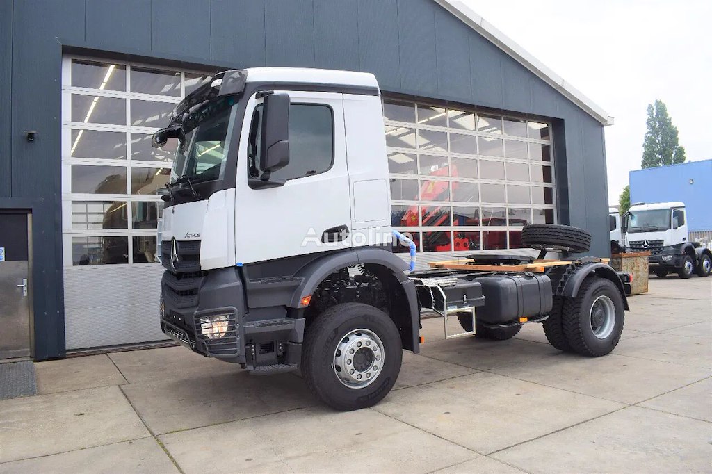 Novi Mercedes-Benz Actros 2045 S 4x2 Tractor Head tegljač