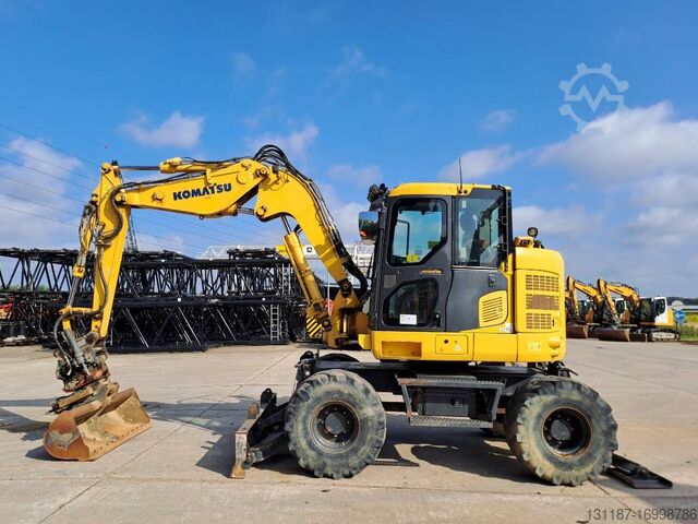 Bager na točkovima
Komatsu PW118MR-11 (ROTOTILT + 3 Buckets)