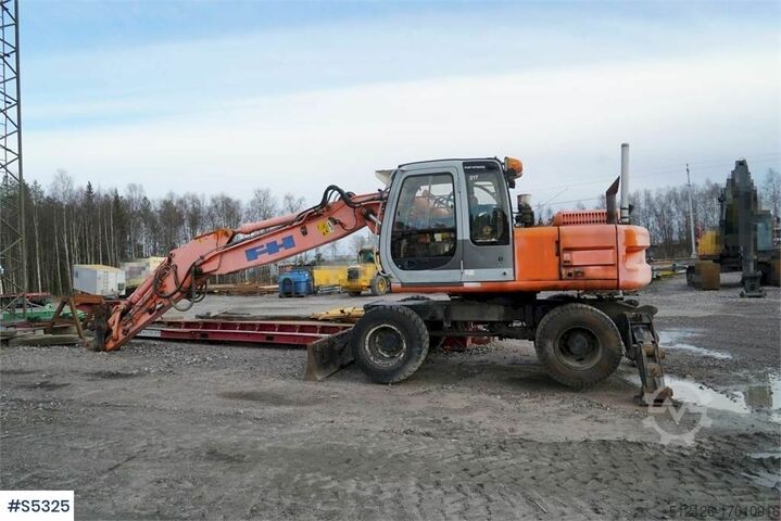 Bager na točkovima
Hitachi EX165W