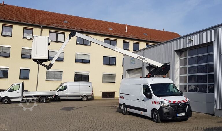 TELESKOPSKI BUM LIFT na transporteru
KLUBB KL32 (12,50m Arbeitshöhe) auf Renault Master 3,5t