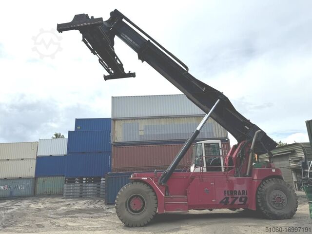 Full Container Reachstacker
CVS Ferrari F479.5