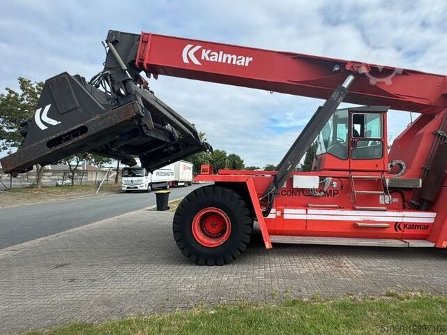 Full Container Reachstacker
Kalmar DRD450-60C5