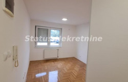 Grbavica-Uknjižena Garsonjera 20 m2 na Top Lokaciji-065/385 8880