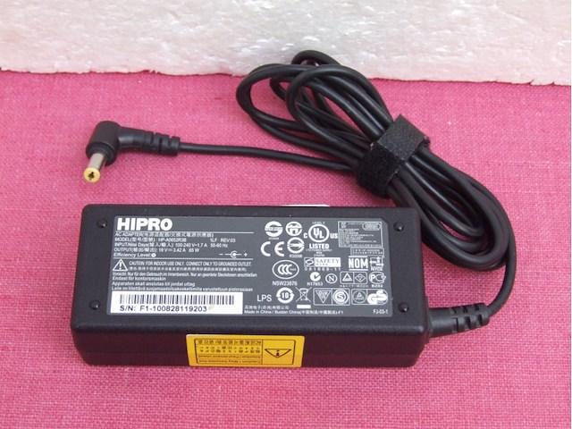 Hipro adapter 19V 3.42A ORIGINAL + GARANCIJA!