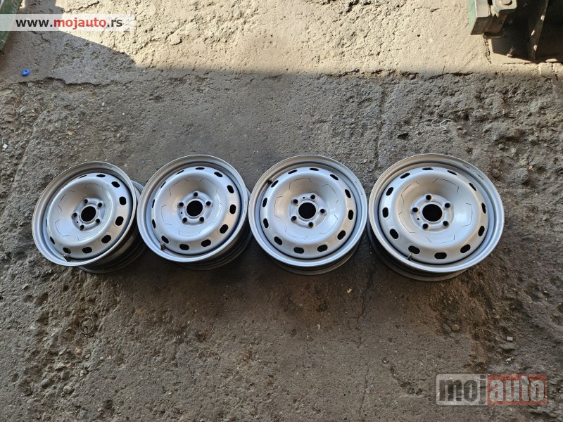 Celicne Felne 16Coli 5x114,3 Novi Reno Trafic Opel Vivaro