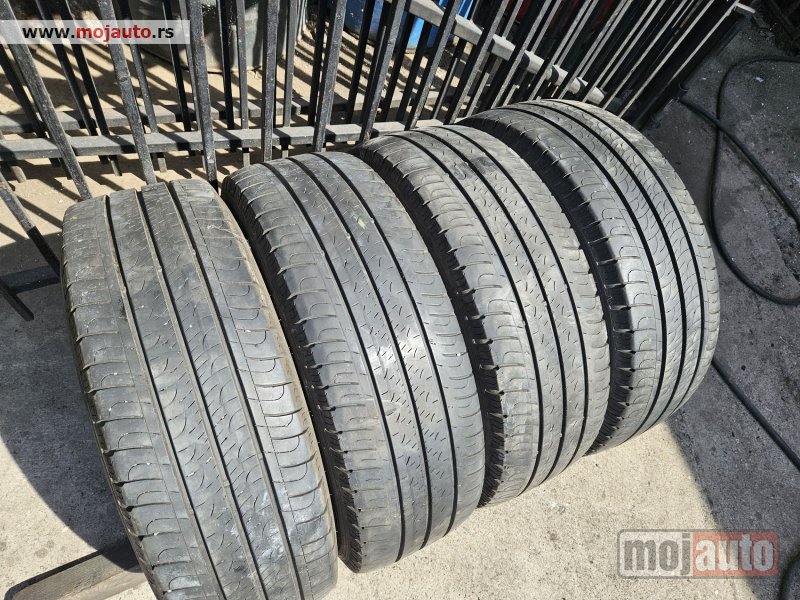 215-65-16C Goodyear Teretne za kombi vozila kao nove