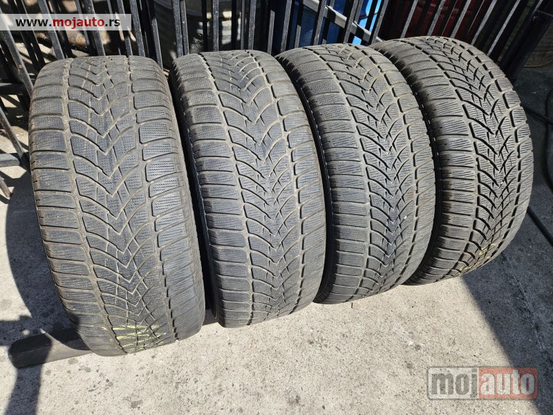 225-55-17 Dunlop odlicne povoljno