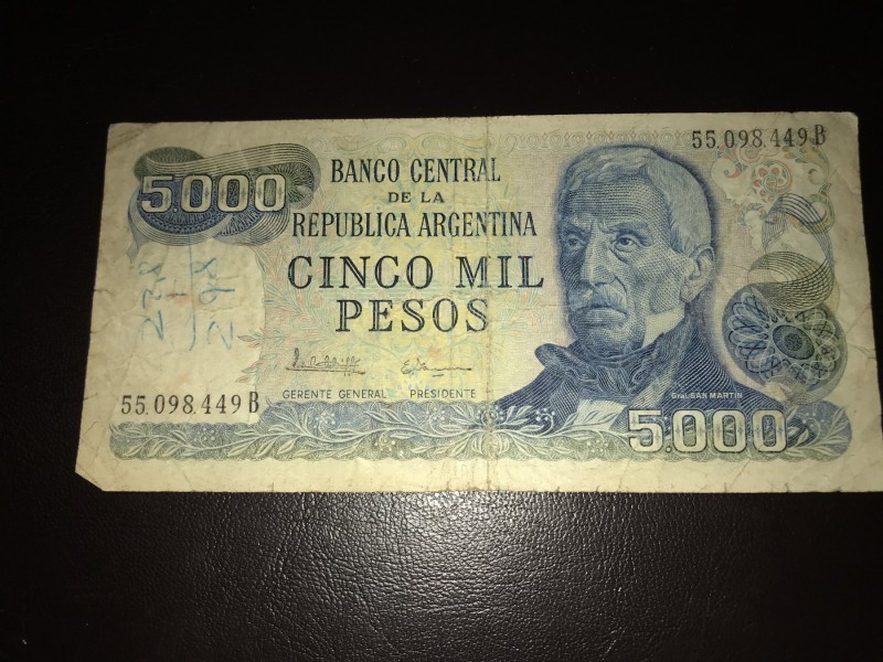 ARGENTINA 5000 PEZOSA.