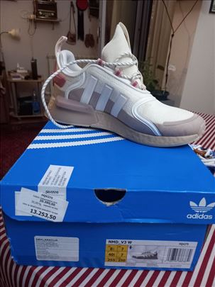 Adidas bust