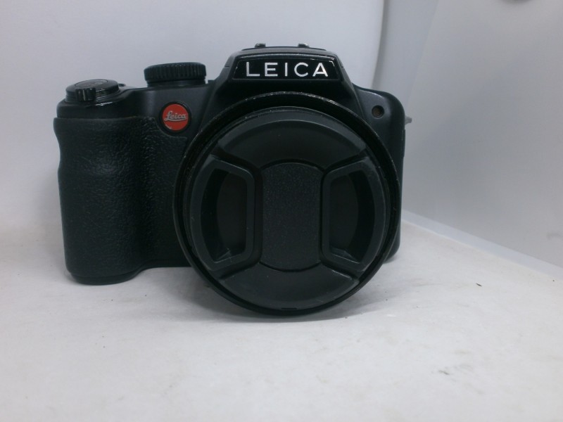 Leica V-Lux 2 14MP 24X Optical