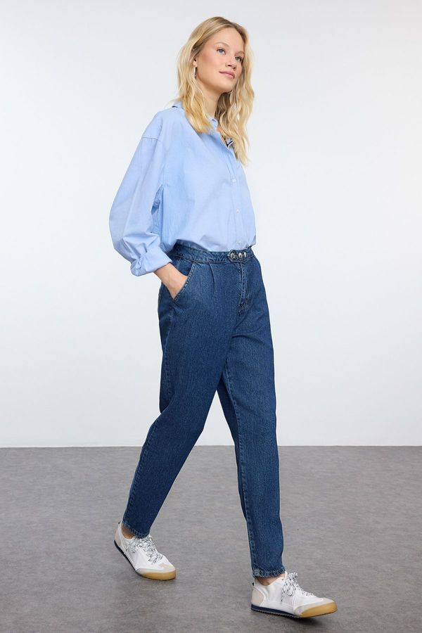 TRENDYOL DARK BLUE BUTTON DETAILED HIGH WAIST MOM JEANS