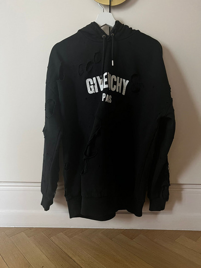 Givenchy Paris duks S