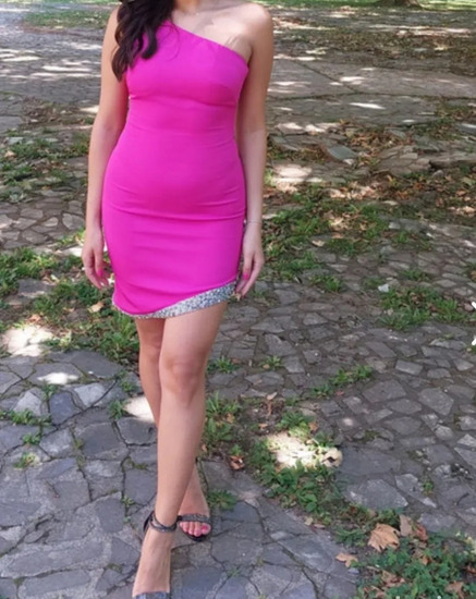 Elegantna roze haljina/snižena