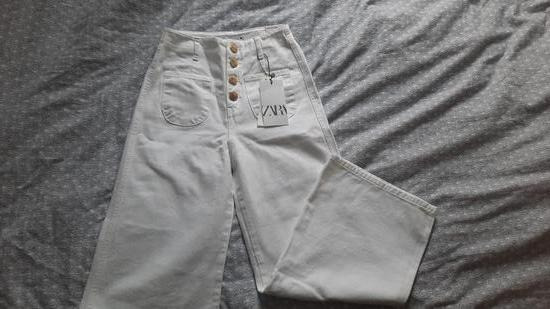 Zara pantalone NOVE