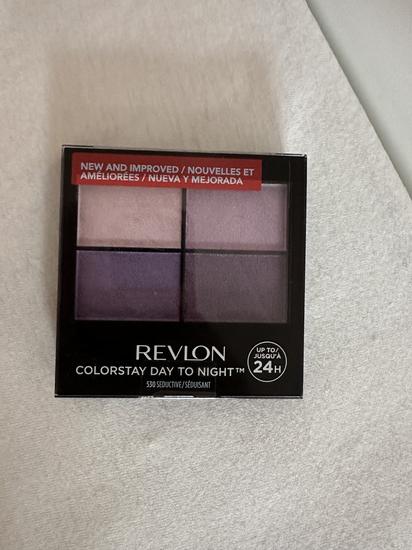 Revlon paletica senki za oči