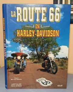 LA ROUTE 66 EN HARLEY DAVIDSON monografija na francuskom jeziku