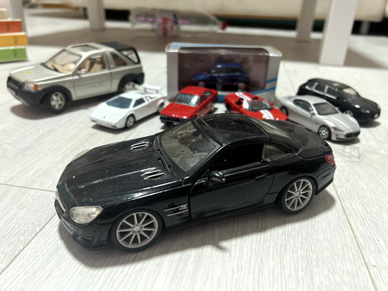 Burago Mercedes AMG sl 65 1:24