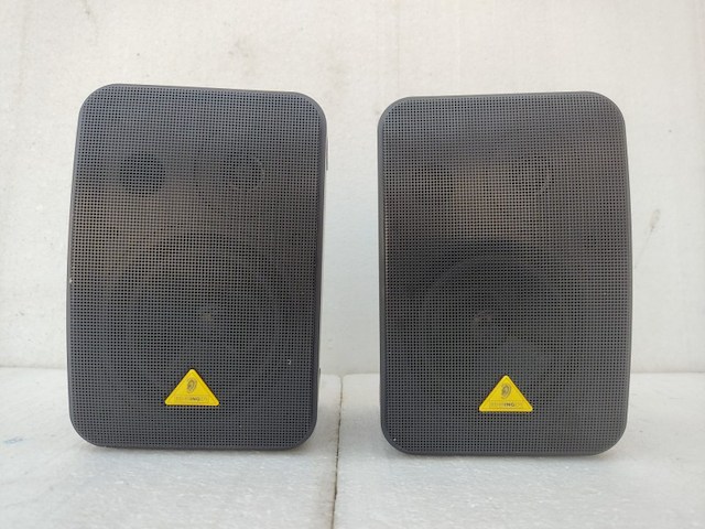 Behringer Monitor Speakers 1C 2x100W