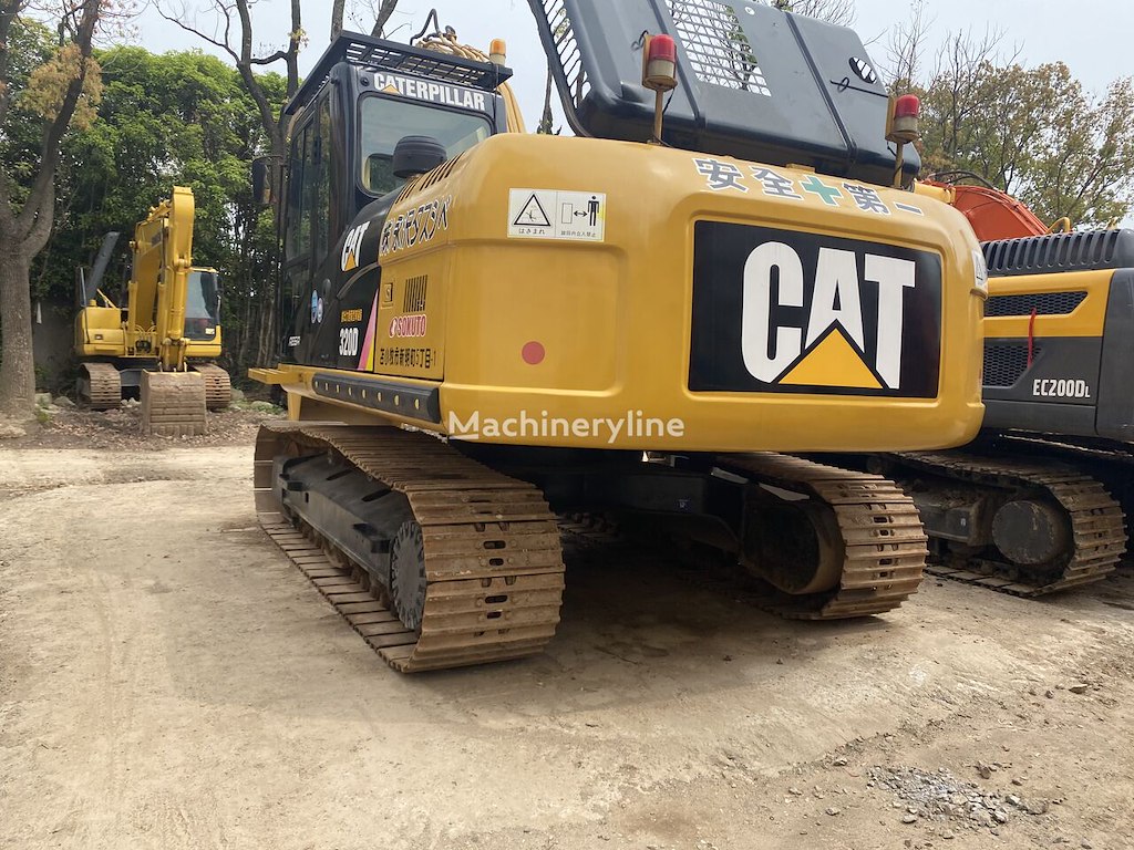 Caterpillar 320D bager guseničar