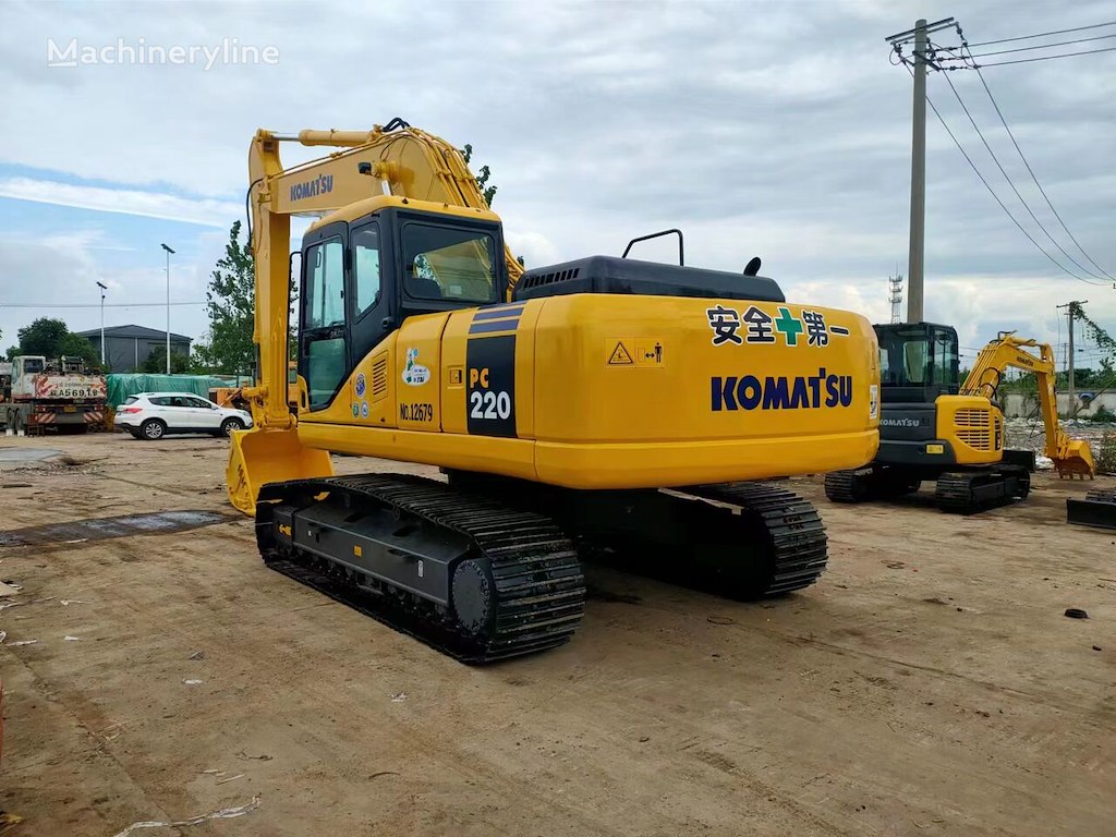 Komatsu PC220 bager guseničar