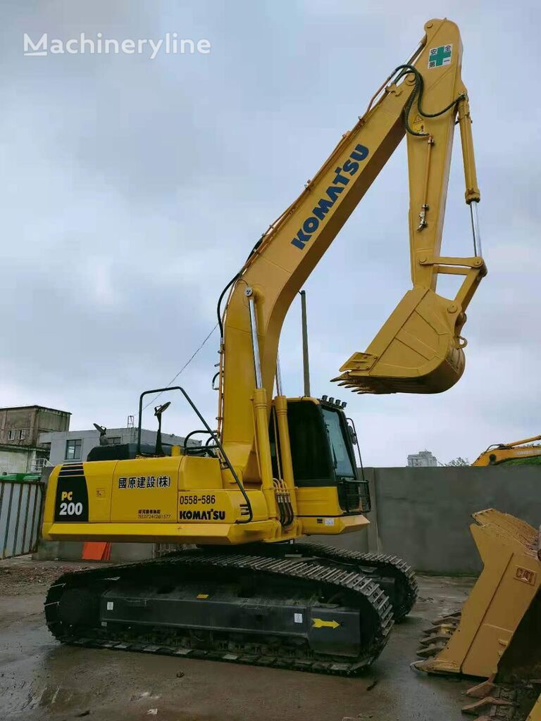 Komatsu PC200 bager guseničar