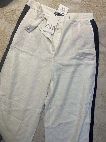 NOVE Zarine pantalone sa etiketom